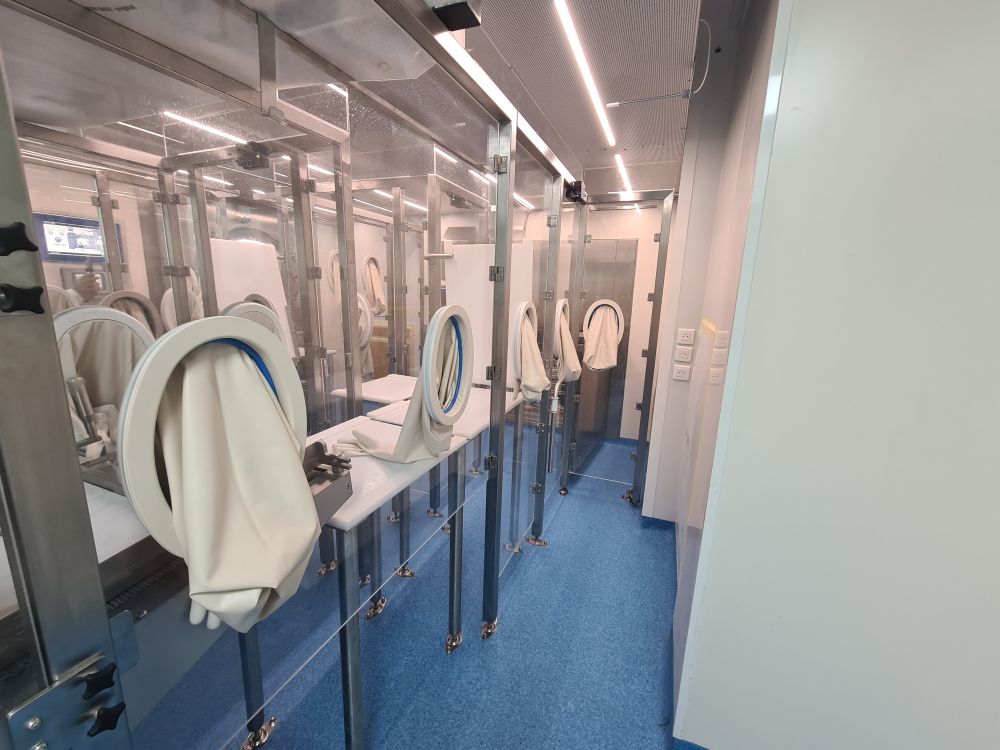 RABS : Restricted Access Barrier System